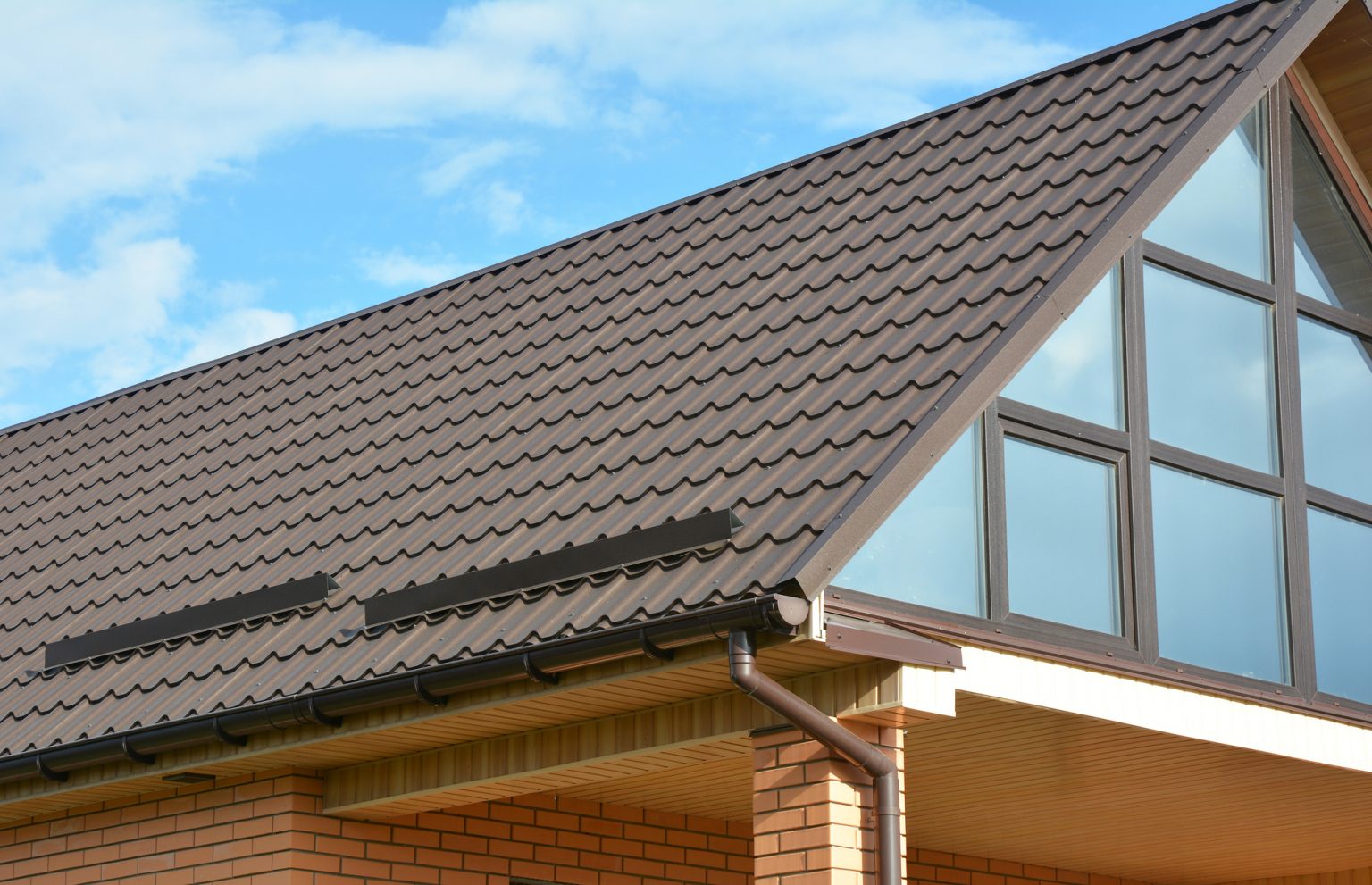 10 Roofing Materials Commonly Used in Buildings